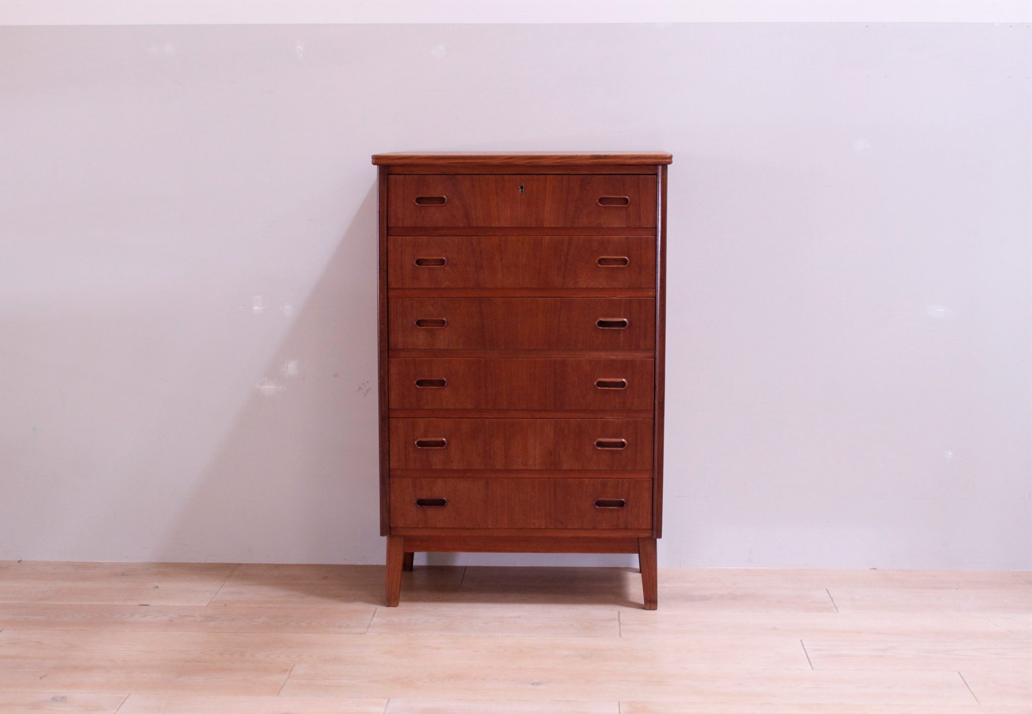 FURNITURE & RUG｜SLOW HOUSE（スローハウス）